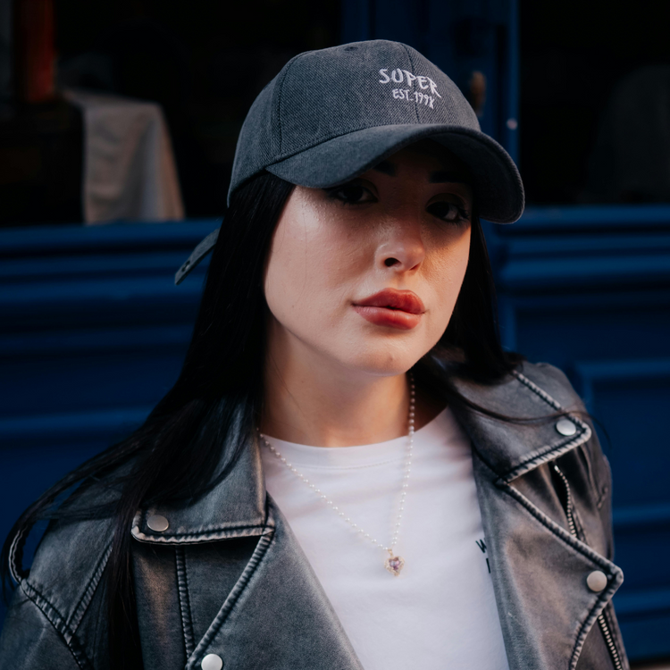 Understanding Hat Construction: Structured vs. Semi-Structured vs. Uns ...